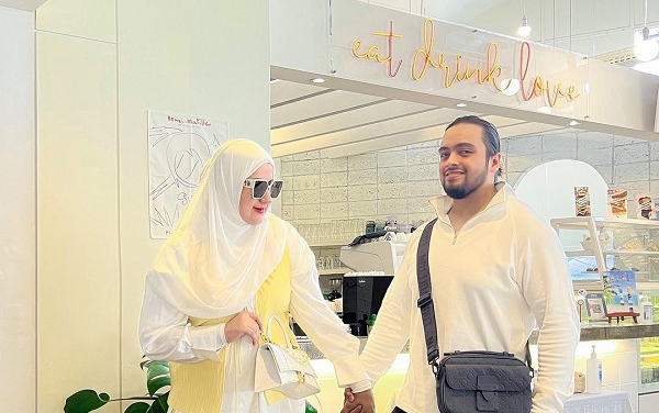Suami Tasyi Athasyia Buka Suara Soal Istrinya yang Tak Hadir di Ulang ...