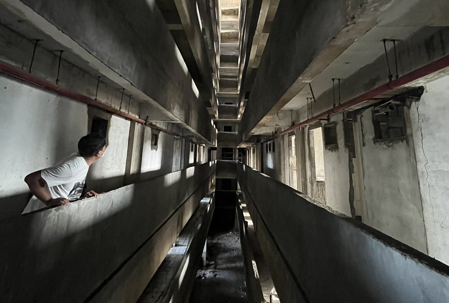 Bener-bener Serem! Pria Ini Datang ke Rusun Kosong Pengabdi Setan 2!