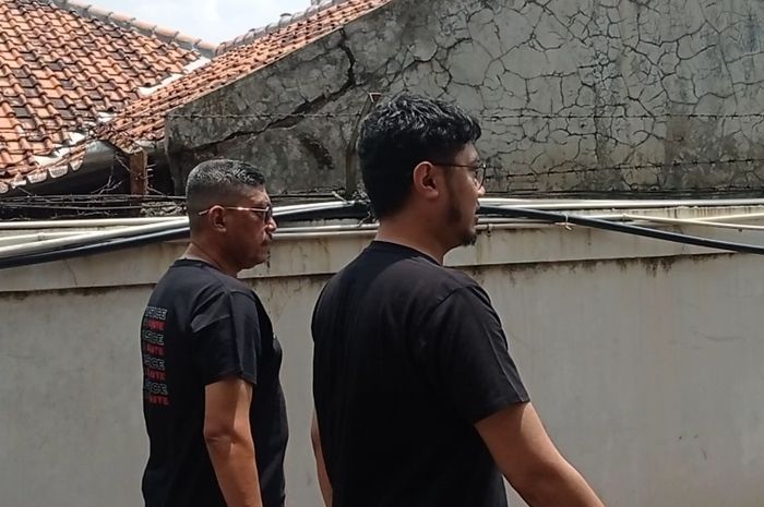 Angger Dimas Ribut dengan Keluarga Yudha Arfandi Usai Sidang Kasus ... Angger Dimas Ribut dengan Keluarga Yudha Arfandi Usai Sidang Kasus ...