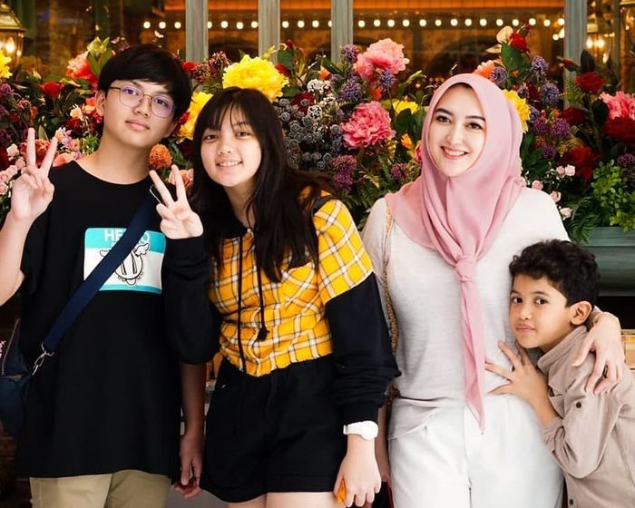 CANTIKNYA Anak Gadis Sahrul Gunawan, Sudah Beranjak Remaja dan Punya ...