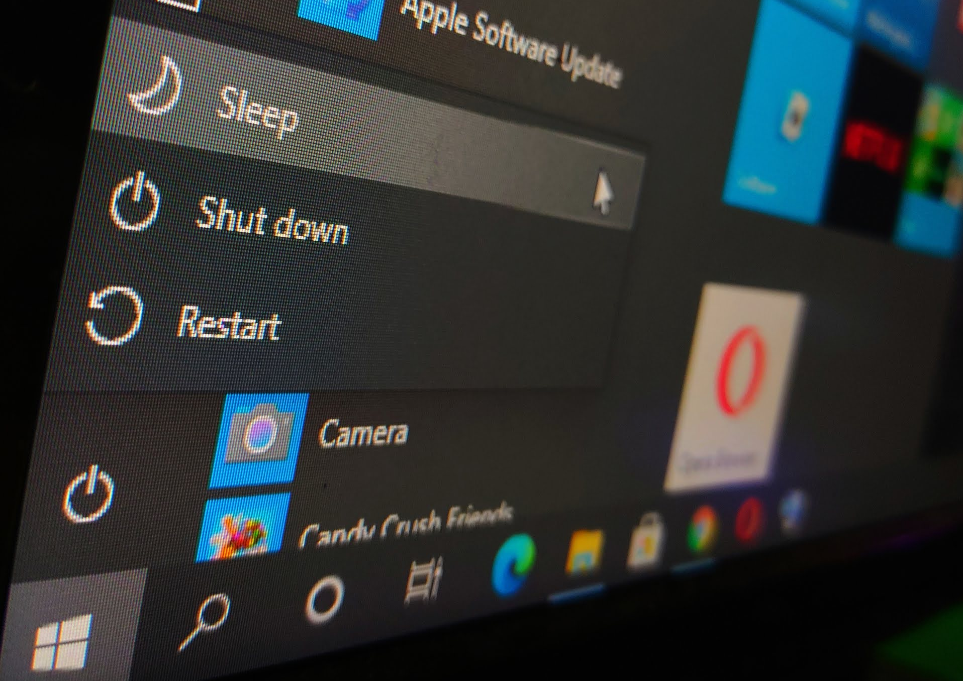 5 Pantangan Saat Pakai Mode Sleep di Laptop, Coba Alternatif Ini!