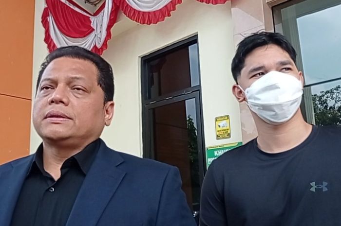 Andre Taulany Tiga Kali Gugat Cerai Erin, Sang Putra: Tolong Ini Dihentikan Dulu