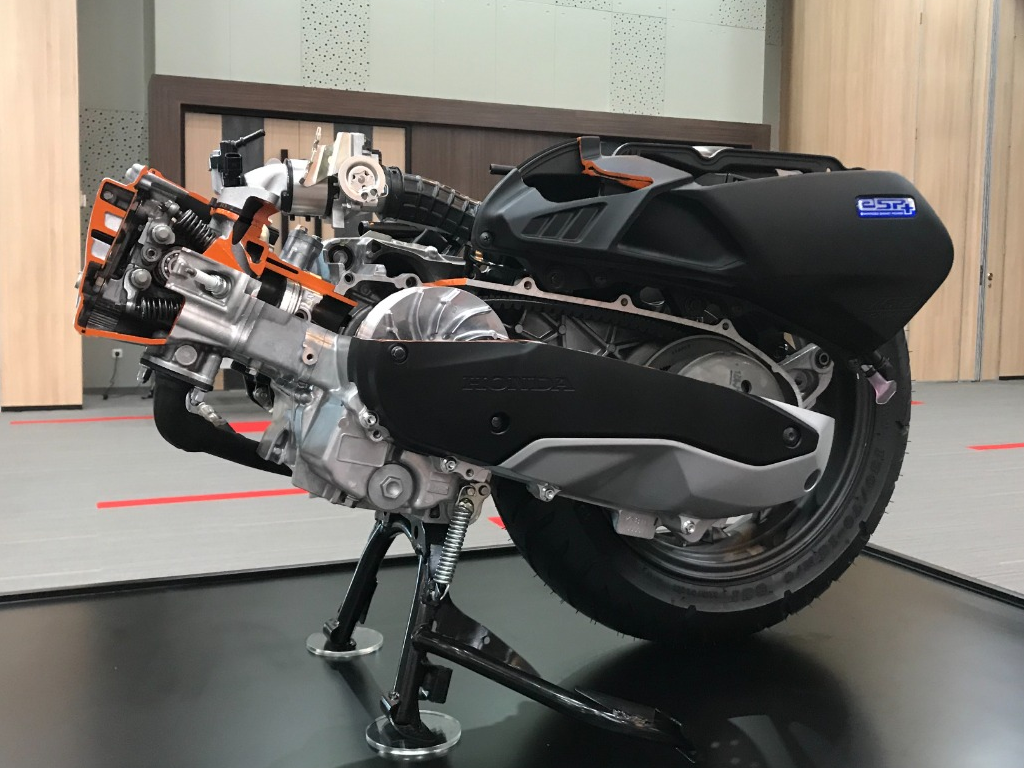Ada Fitur HSTC Di Honda PCX 160 ABS, Jumlah Sensornya Nambah Gak Ya?