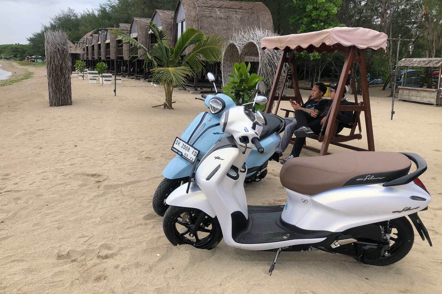 Bawa Yamaha Grand Filano ke Pantai Balangan Bali, Sokbreker Empuk Banget