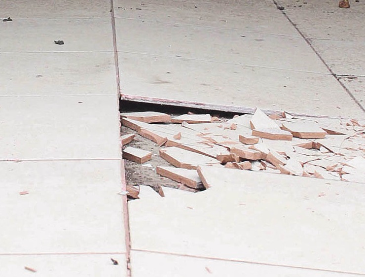 Home Owner, Ini Penyebab Keramik Lantai Pecah atau Terangkat dan Cara ...