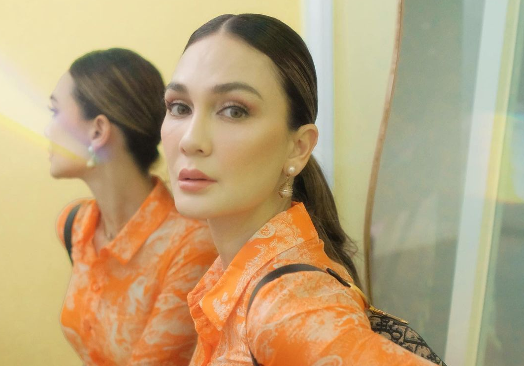 Buah Jatuh Tak Jauh dari Pohonnya, Pamer Foto Bareng Sang Ibu, Paras Cantik Luna Maya dan Desa ...