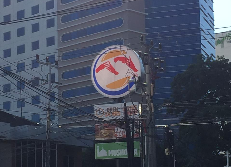 Dikenal Peduli Dengan Disabilitas, Gerai Burger King Ini Pasang Logo ...