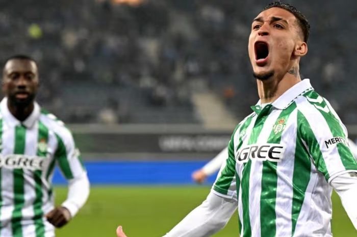 Dear Man United, Sinar Matahari Spanyol Cocok untuk Antony yang Kini ...