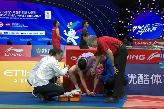 Hasil BWF World Tour Finals 2025 - Juara Asian Games Cedera di Hadapan ...