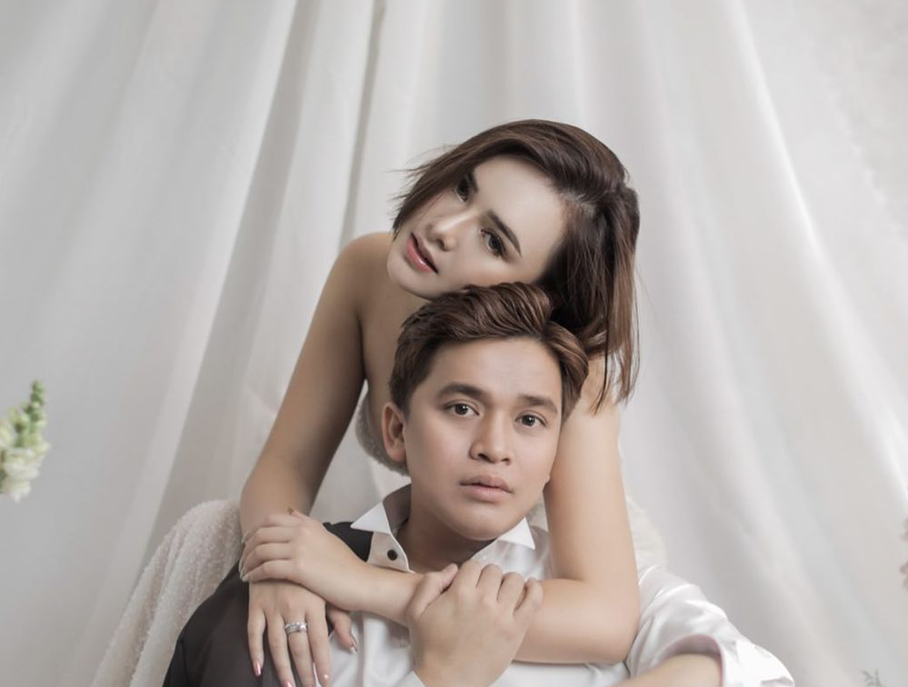 Belum Kapok Pamer Foto Panas, Tingkah Manja Amanda Manopo ke Billy Syahputra Saat Tiduran di ...