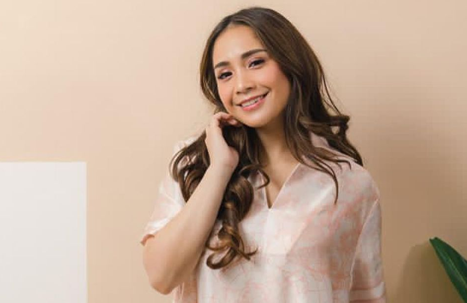 Dress Puluhan Juta Biasa Nemplok di Badan Nagita Slavina, Intip Koleksi 'Daster' Istri Raffi ...