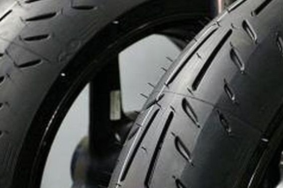 Waktu Ideal Ganti Ban Motor, Pakai Usia Tahun atau Jarak Kilometer?