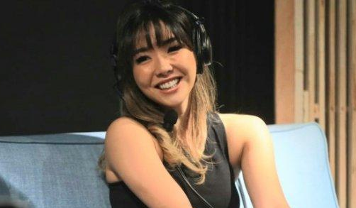 Kenakan Baju Olahraga Seksi Hingga Lekuk Tubuhnya Terlihat, Penampakan Paha Kanan Gisel Justru ...