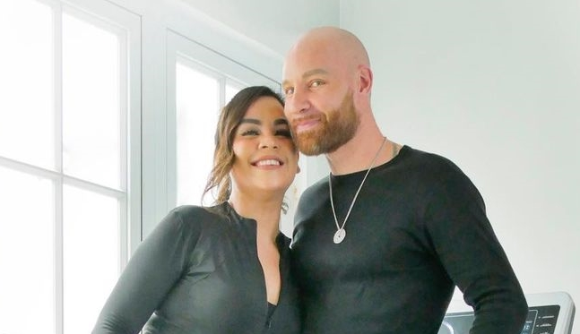 Selalu Disepelekan Warganet, Ternyata Ini Profesi Suami Melaney Ricardo ...